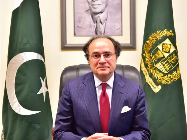 پاکستان غواړي راتلونکې میاشت د پیسو نړیوال صندوق د پور له نویو شرایطو